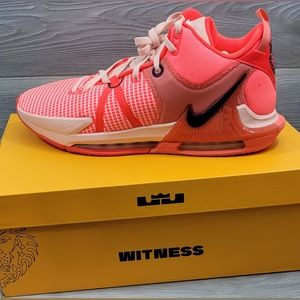Nike | Shoes | Nike Lebron Witness Vii Sz M 7 W 185 Colorway ...